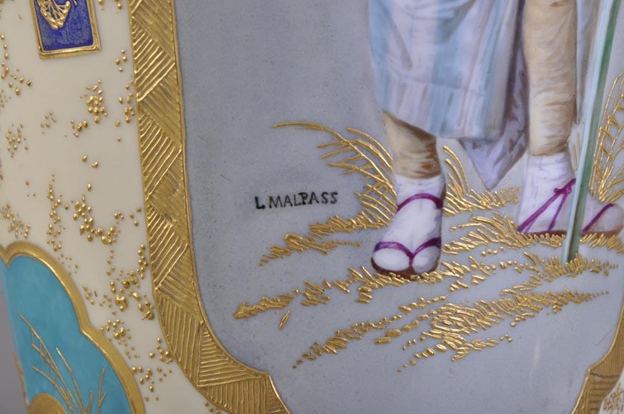 Louis Pierre MALPASS - Pair of french porcelain vases in the Japanese ...