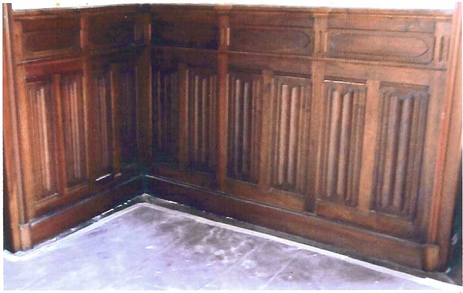 Base panels in walnut wood - Paneled rooms