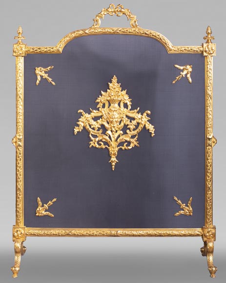 Fire screen in gilt bronze with Satyr mask - Fire screen