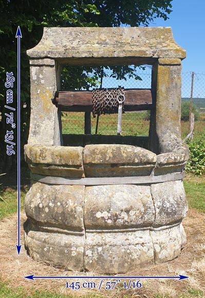 Stone well from the Louis XIV period - Fountains, wells, basins