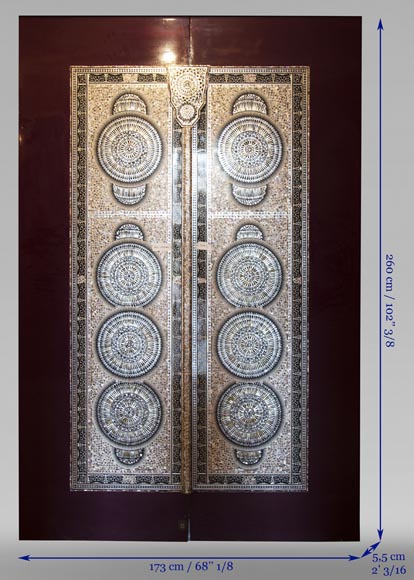 Pair of lacquered sliding double doors with mother-of-pearl decor - Doors