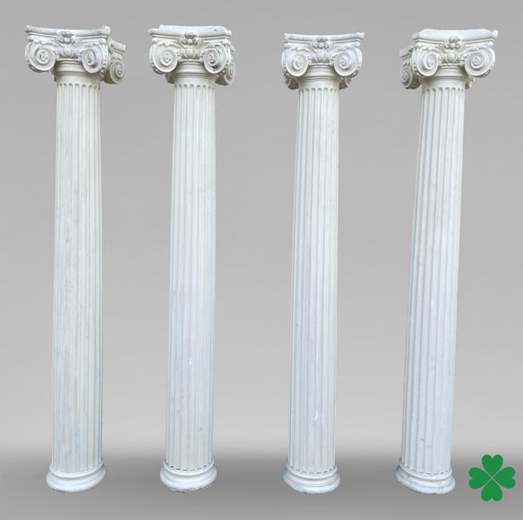 Four Ionic-style columns in plaster - Architectural elements, staircase, columns