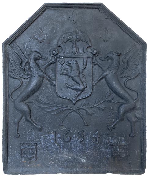 Cast iron fireback with armorials dated 1634, - Firebacks