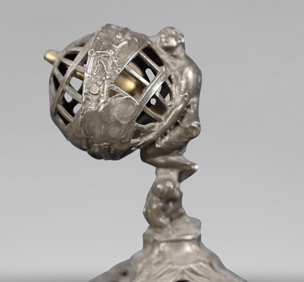 Jules BRATEAU, four-sided clock on a high square base - Clocks, garnitures