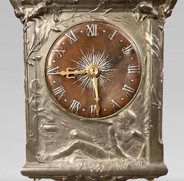 Jules BRATEAU, four-sided clock on a high square base - Clocks, garnitures
