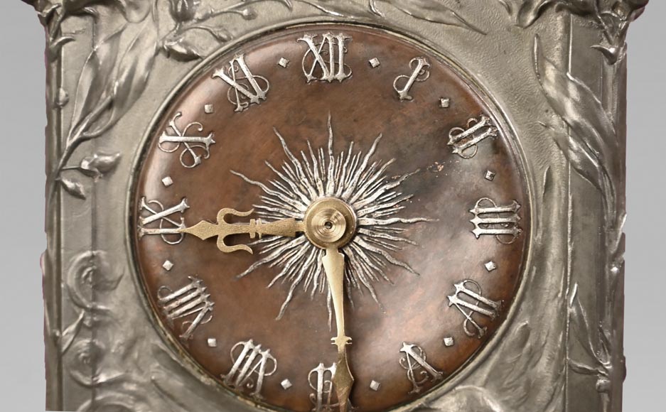 Jules BRATEAU, four-sided clock on a high square base - Clocks, garnitures