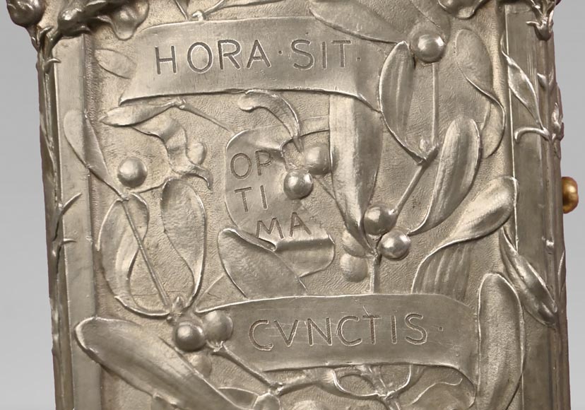 Jules BRATEAU, four-sided clock on a high square base - Clocks, garnitures