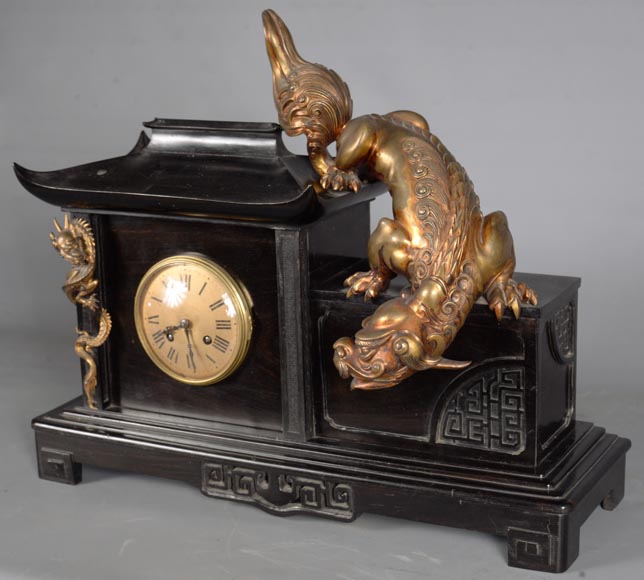 Gabriel VIARDOT (attributed to), Clock shaped as a pagoda with a Foo ...