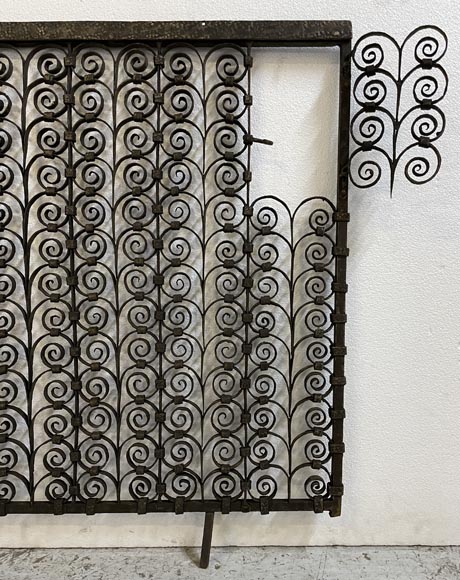 Pair of Gothic style wrought iron radiator railings - Architectural ...