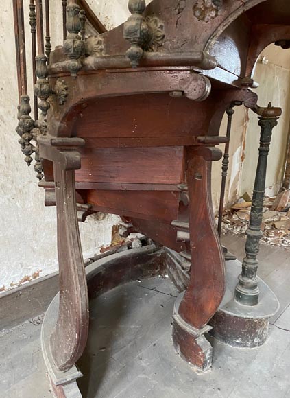 Hollow core spiral staircase - Architectural elements, staircase, columns