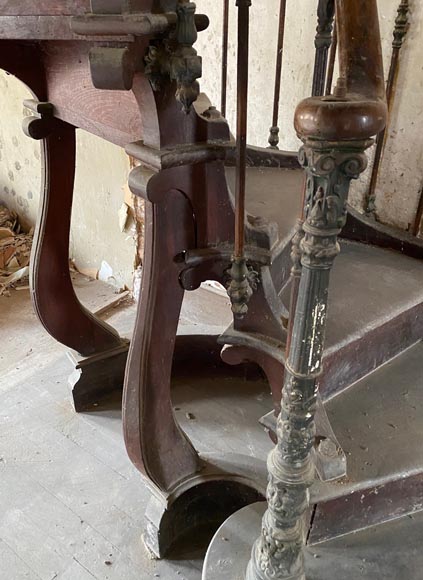 Hollow core spiral staircase - Architectural elements, staircase, columns