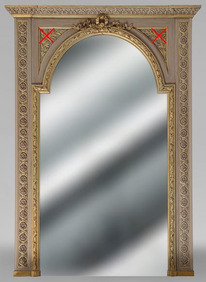 Grand trumeau de style Louis XVI avec rosace - Glaces, miroirs et trumeaux