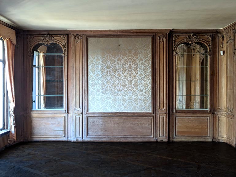 Important Louis XV-period Carved Oak Paneling - Paneled rooms