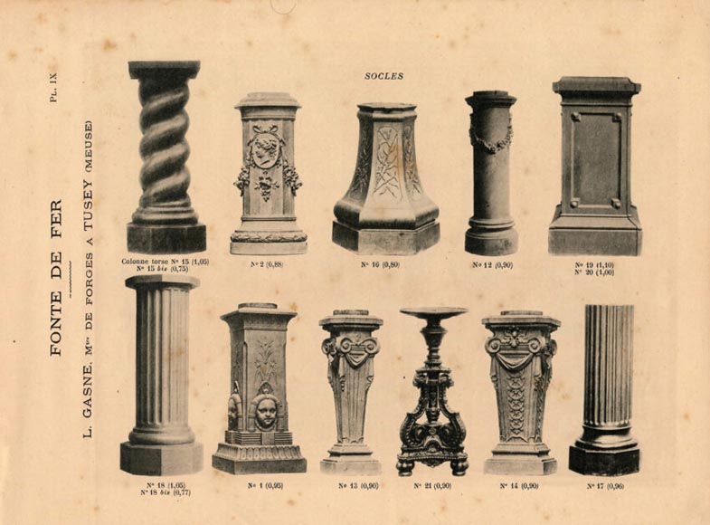 Cast iron base with woman's profile - Monumental and structures