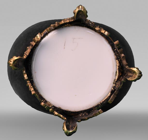 BACCARAT, Pair of vases with Japanese decoration, circa 1900 - Objects