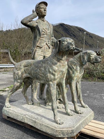 Hunter and his two dogs, bronze park statue with green patina - Statues