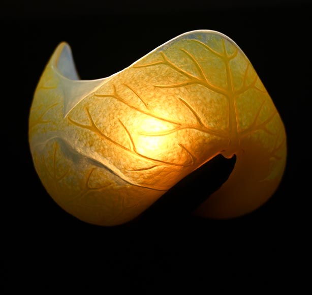 Auguste and Antonin DAUM and Louis MAJORELLE, “Nénuphar” lamp, 1903 ...