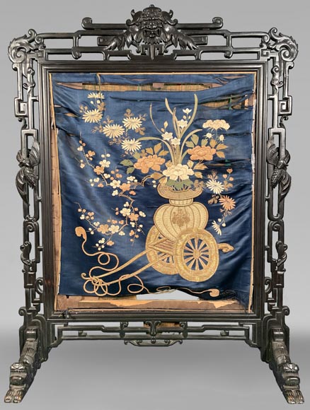 Japanese-style blackened wood spark plug - Fire screen