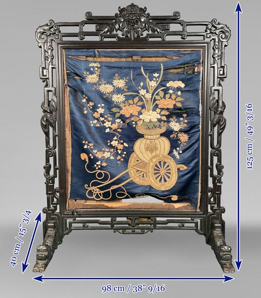 Japanese-style blackened wood spark plug - Fire screen