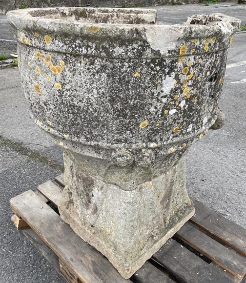 Imposing antique stone stoup - Garden ornaments, Vases, Gardeners, urns