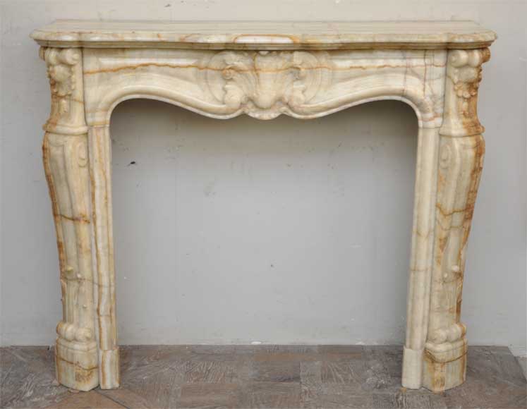 Antique Louis XV syle fireplace in Onyx of Algery marble - Marble