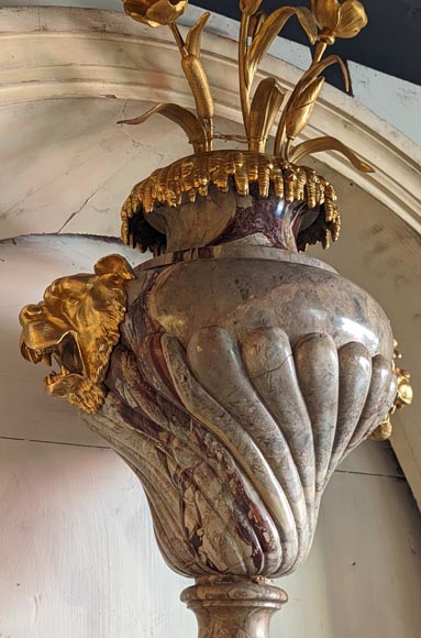 Exceptional Regency style fountain in marbles and bronze ...