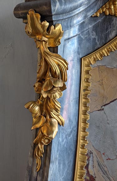 Exceptional Regency style fountain in marbles and bronze ...