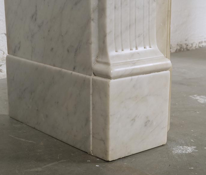 Louis XVI style mantel with carved Carrara marble jambs - Marble