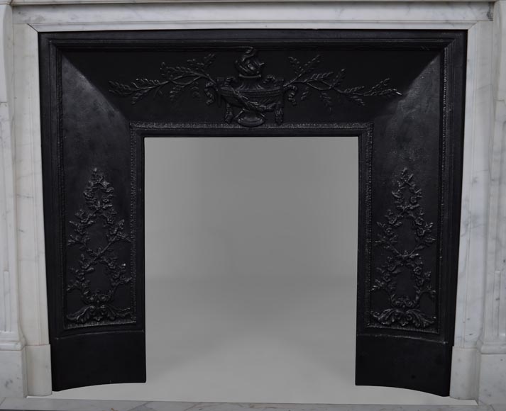 Beautiful antique Louis XVI style fireplace with flutes - Marble