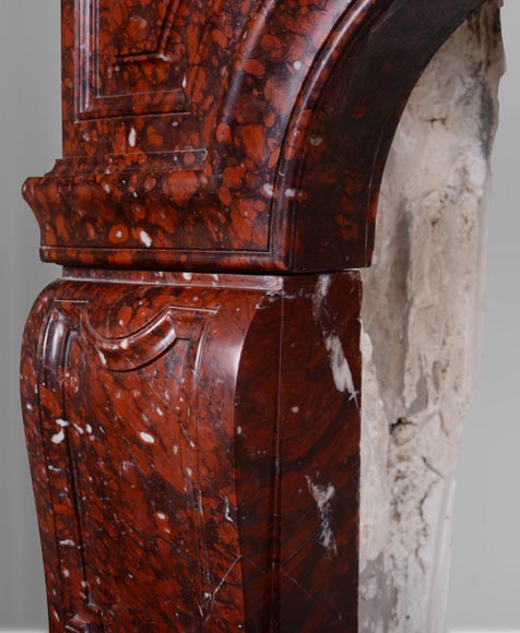 Beautiful Griotte Red marble mantel with a cabochon in an ancanthus ...