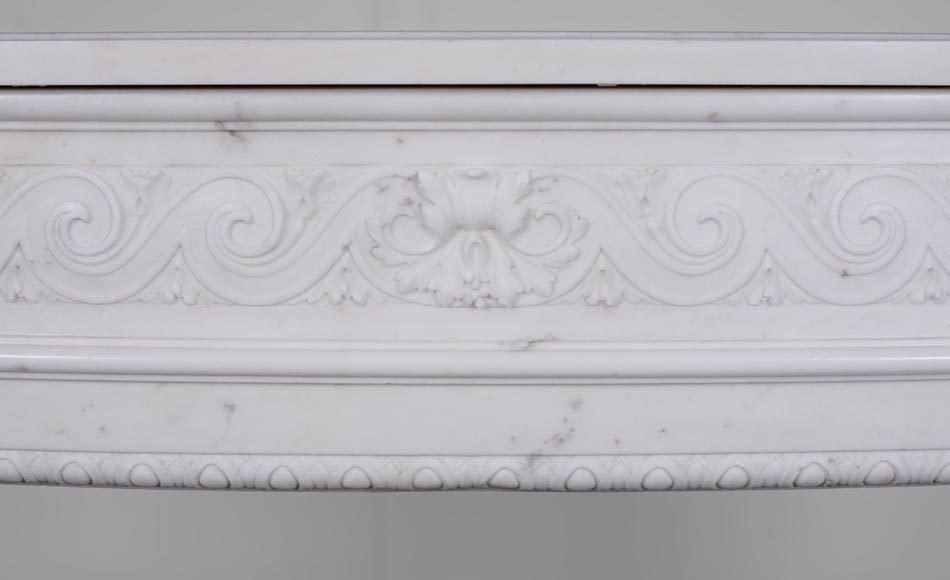 Beautiful Louis XVI style mantel with curved jambs in statuary Carrara ...