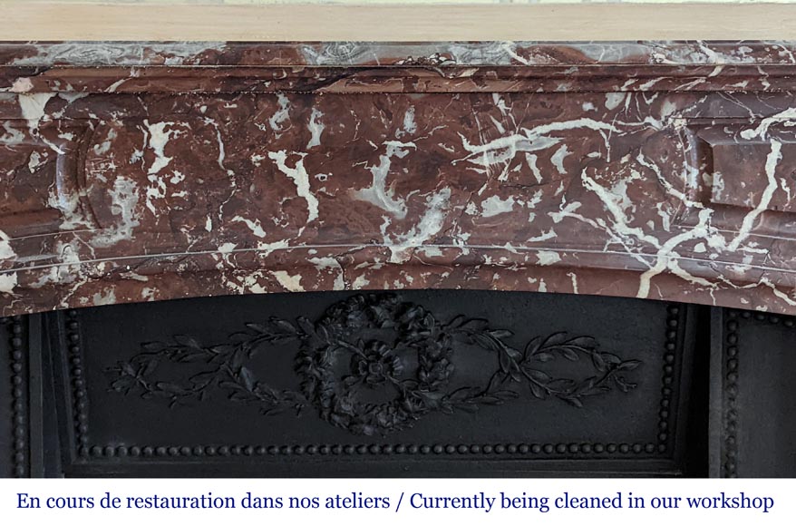 Regence style mantel in Red marble from the North - Marble