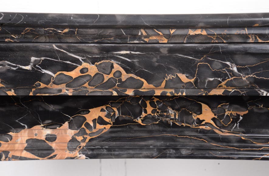 Restoration mantelpiece in Portor marble adorned with volutes - Marble