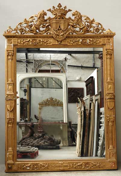 Gilded antique trumeau with shields held by lions - Overmantels and mirrors
